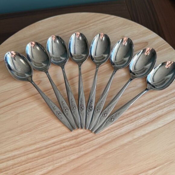 Oneida | Dining | 8 Vintage Lasting Rose Soup Spoons Oneida Oneidacraft ...